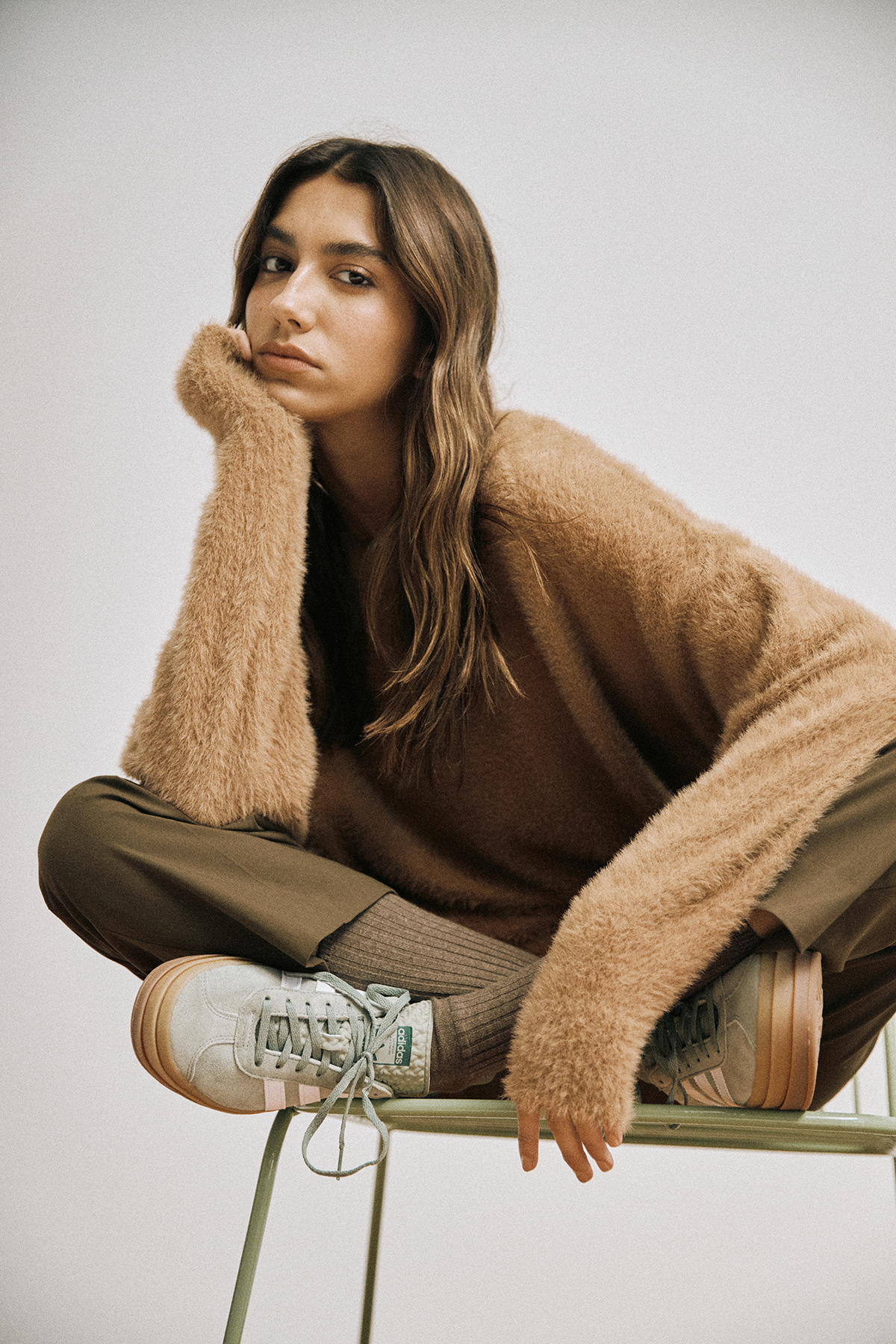 ELEVATED BASICS – Agybo: Amor Gratitud y Buena Onda